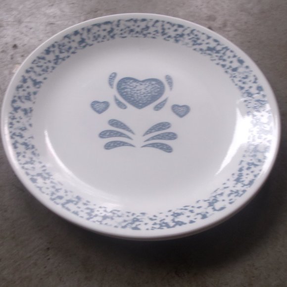Corelle | Dining | Lot 4 Corelle Blue Hearts Dinner Plates | Poshmark